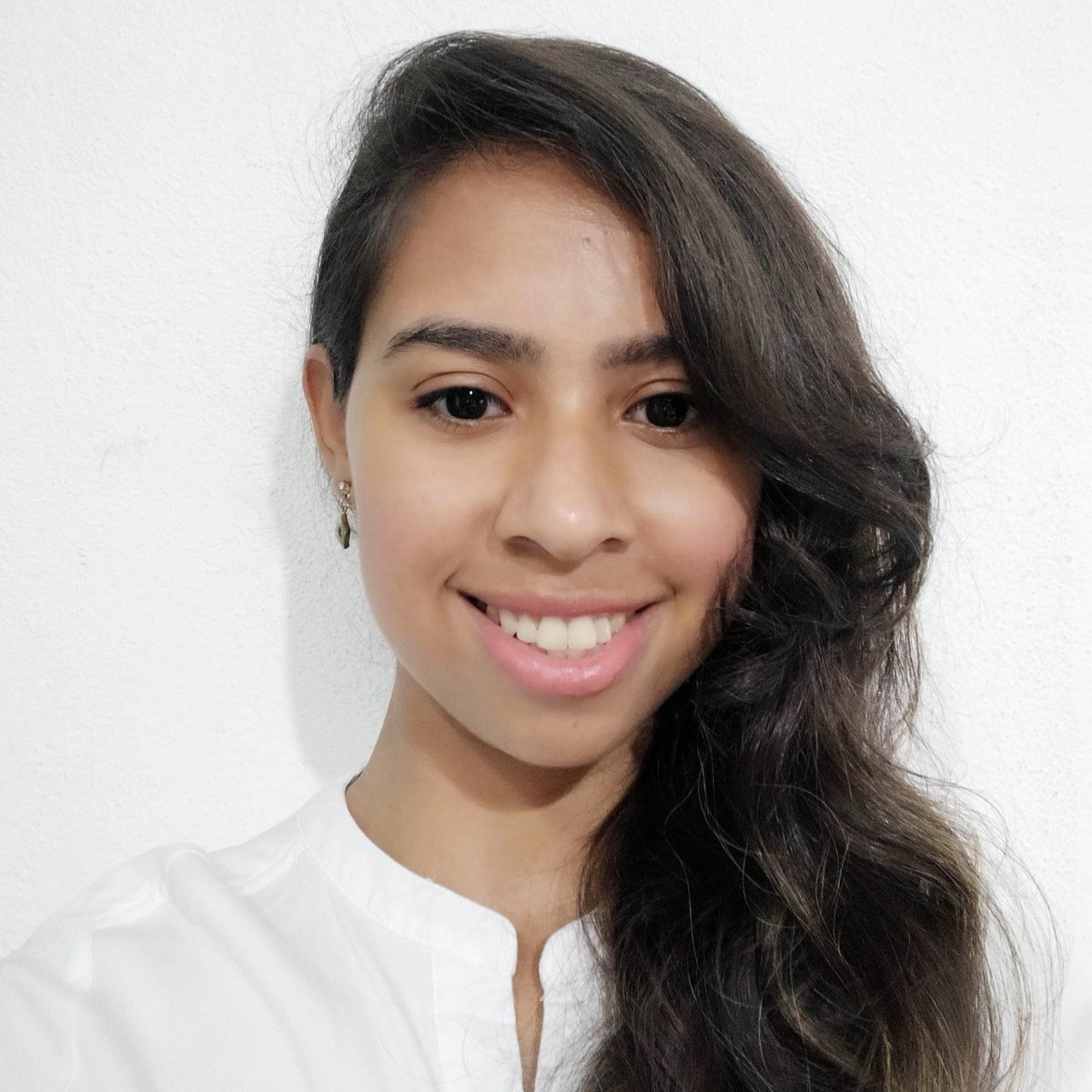 2024_Our_Team_Tais_Gomes